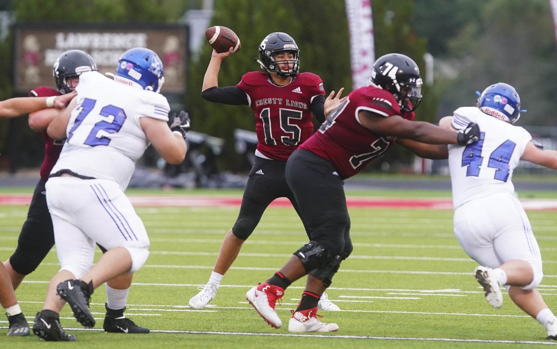 Photo gallery: Lions improve to 2-0 with win over Junior Blues | News ...